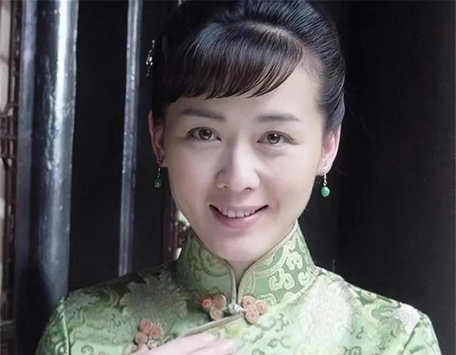 Li Lin: After divorcing the director, she remarried to an athlete. She ...