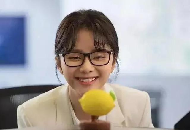 Ning Meng played by Tan Songyun - iMedia