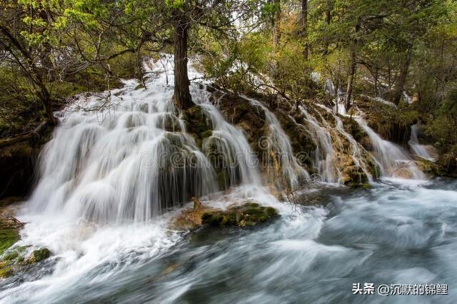 Travel around Beijing, enjoy the colorful pool waterfall, and ...