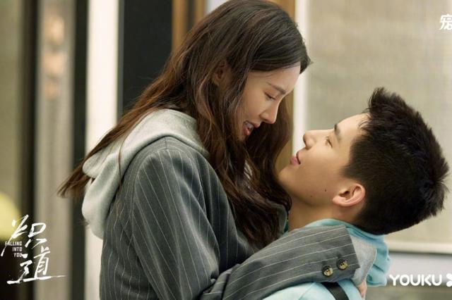 Too sweet!The finale of Jin Chen and Wang Anyu's "Chi Dao" was exposed ...