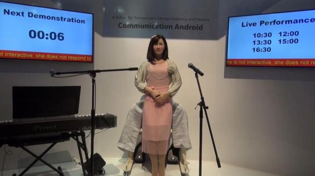 China has successfully developed a beautiful robot, with delicate ...