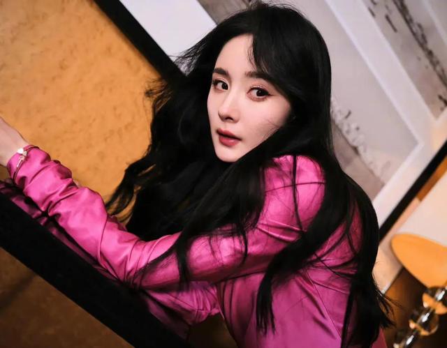 3.8 Atlas Liang Jie Ding Yuxi Yu Kewei Huang Shengyi Guo Junchen Yang Mi Wu Junting Chen ...