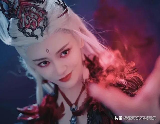 Till The End Of The Moon Si Ying is here to smash the starring role ...