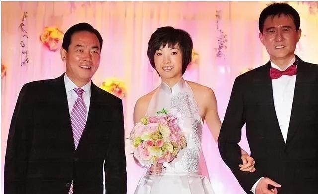 In 2009, Zhang Yining married Xu Wei, who was worth 10 billion yuan ...