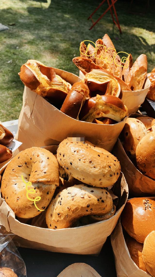 Bread buffet? A one-off catering business, faster than internet ...