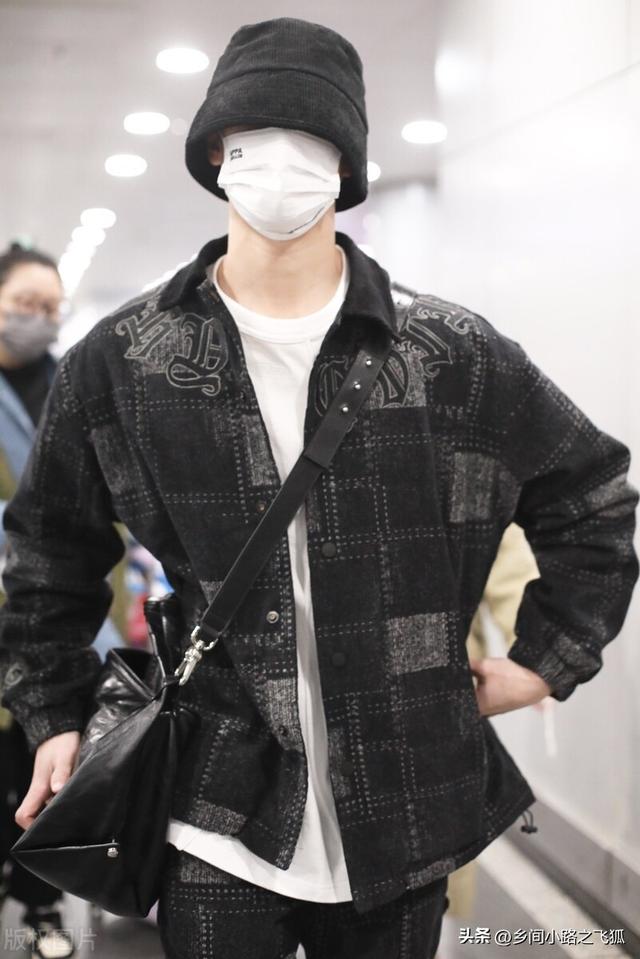Li Yunrui's latest airport Reuters photo exposure, handsome and stylish ...