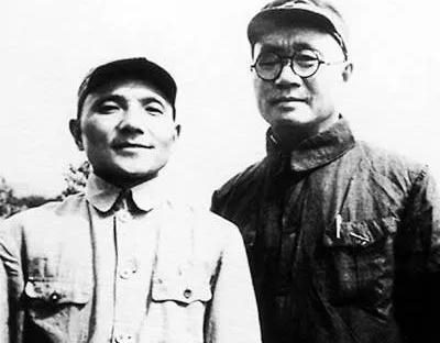 Liu Bocheng and Deng Xiaoping, whose right eye was shot by bullets ...