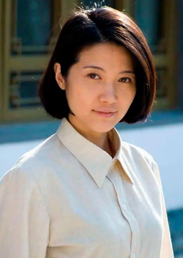 Actress Yan Bingyan: When her career was popular, she chose to take ...