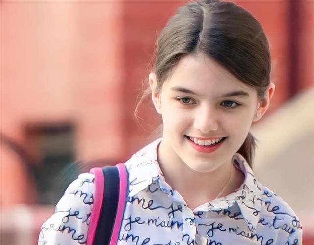 17-year-old Su Rui is fair and beautiful, taller than Tom Cruise, and ...