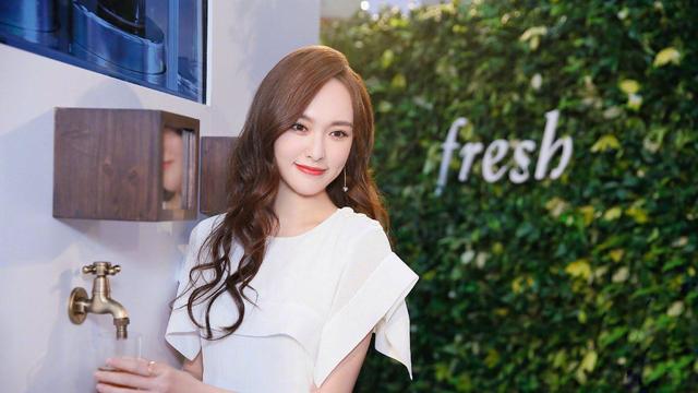 Small gossip: Jiang Shuying, Chen Yanxi, Li Weijia, Tang Yan, Yuan Shanshan, Lu Jingshan, Bailu ...