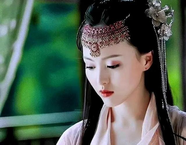 Liu Xueyi, Tang Yan's partner in the new drama, is actually the same ...