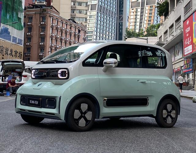 Cross-border car building has to look at it!The new KiWi EV intelligent ...