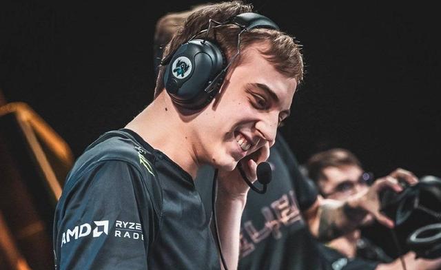 來自冠軍的肯定！G2橫掃LLL，Doinb：不是泰坦早輸了 - 頭條匯