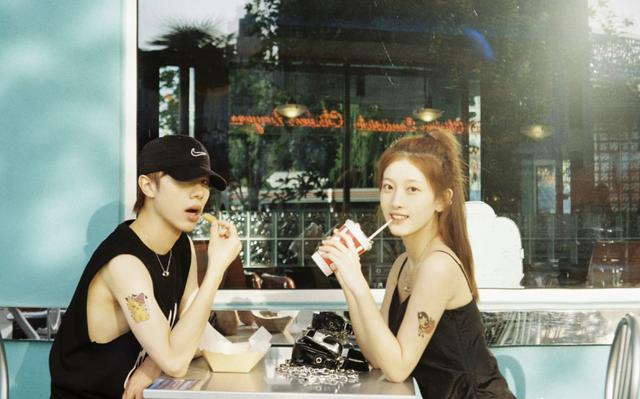 Peng Ran is happy to move the CP official to announce the relationship, Li Zhipeng secretly ...