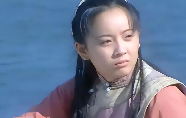 "Childhood Goddess" Ye Tong: Once fascinated by Shi Xiaolong, he changed a lot after marrying a ...