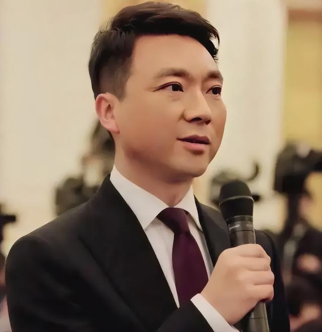 Married to his wife for 22 years and still like his first love, why did ...