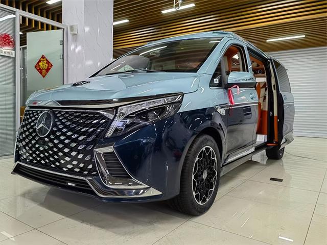 Mercedes-Benz V260L customization is proud of the world, taking you to ...