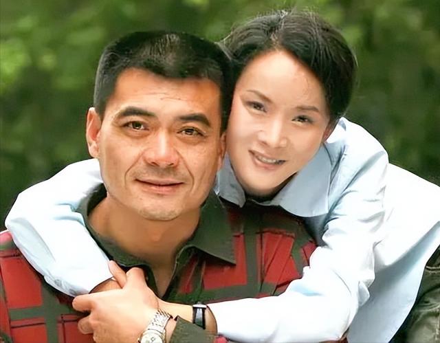 Actor Tang Jing: After divorcing Wang Xinjun, she grew up alone with ...