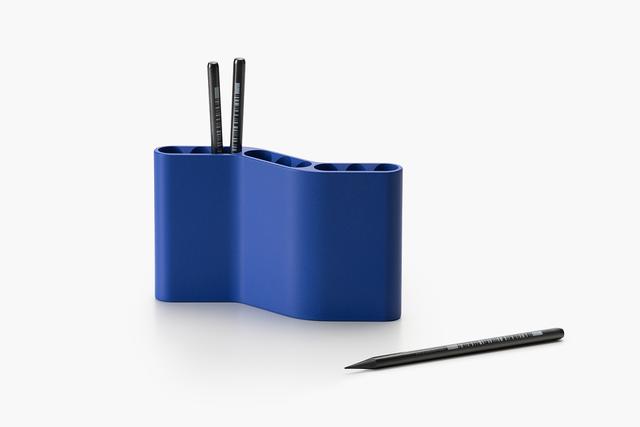 "Redesign" - Pen Holder - iMedia