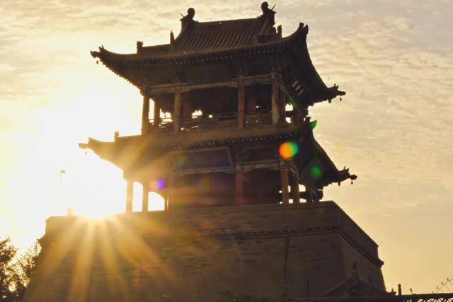 Two "Liangzhou Ci" with different styles, Wang Zhihuan and Wang Han ...