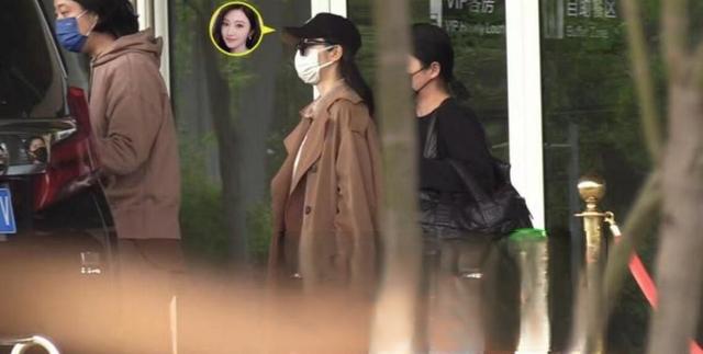 Jing Tian appeared for the first time after the turmoil of private video, and kept silent about ...