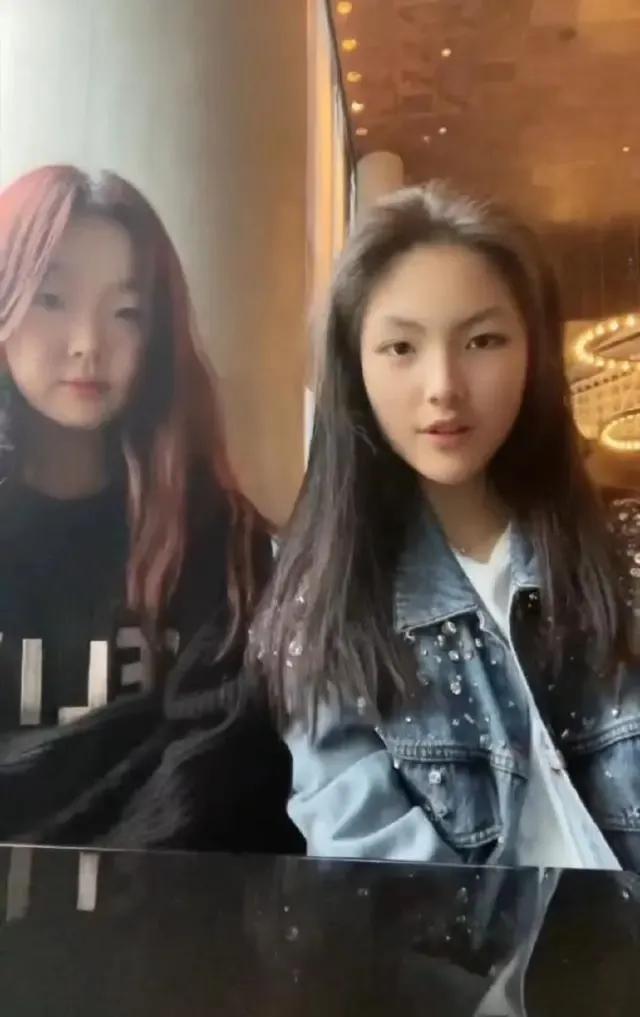 Wang Shiling and her friends co-produced a video, and the two danced in ...