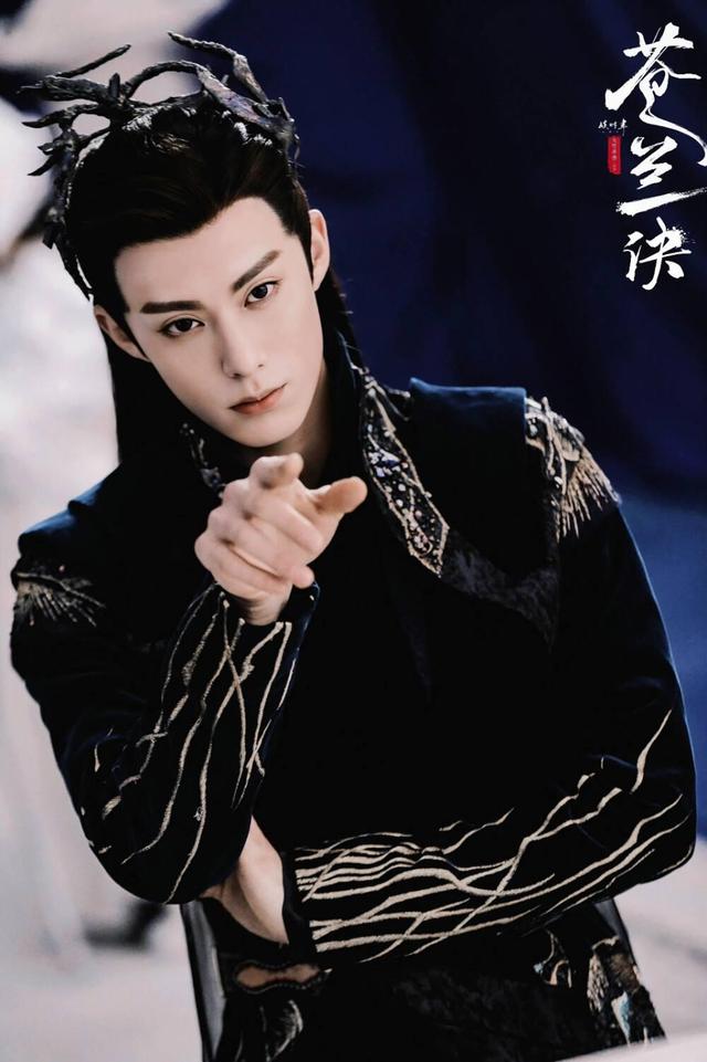 Wang Hedi got another good drama, and his partner is Bailu, who is a ...