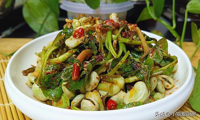 Hudou and zheergen are two kinds of ingredients in spring. It is ...