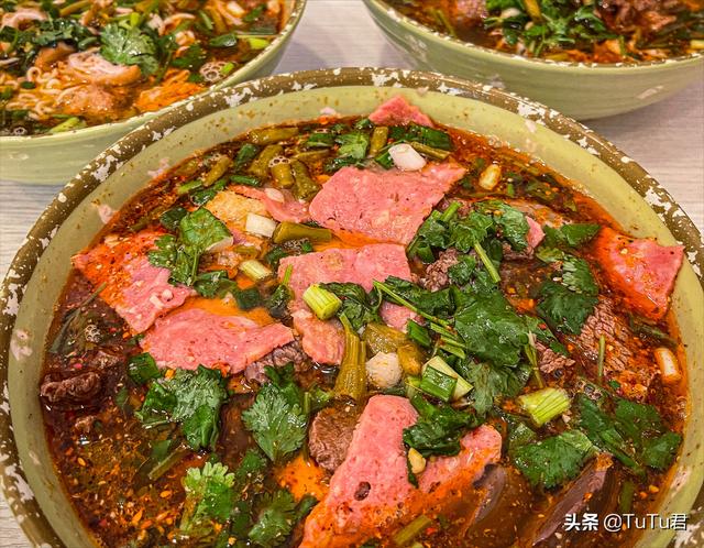 This Tong Gu Mala Tang, which starts queuing at 4:30 every day, can be ...