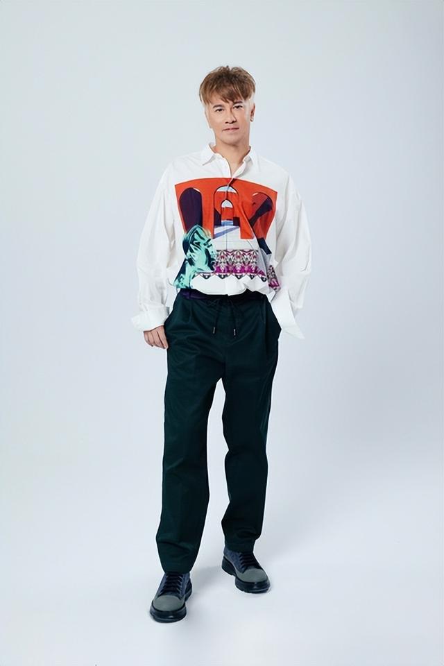 Fade out for 8 years and return to Li Shengjie to expose his deep self ...