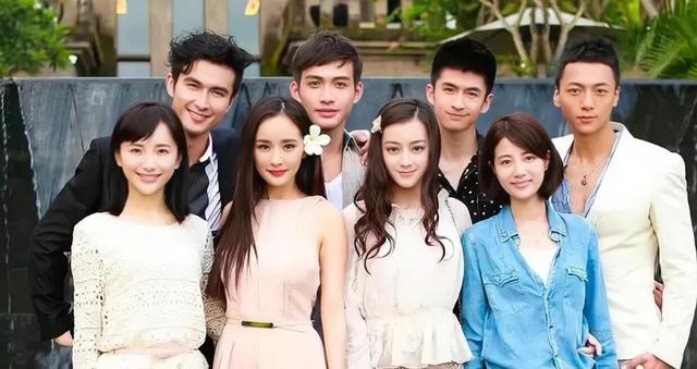 Jiaxing ushered in the trend of artists leaving! In addition to Yang Mi and Zhang Binbin, there ...