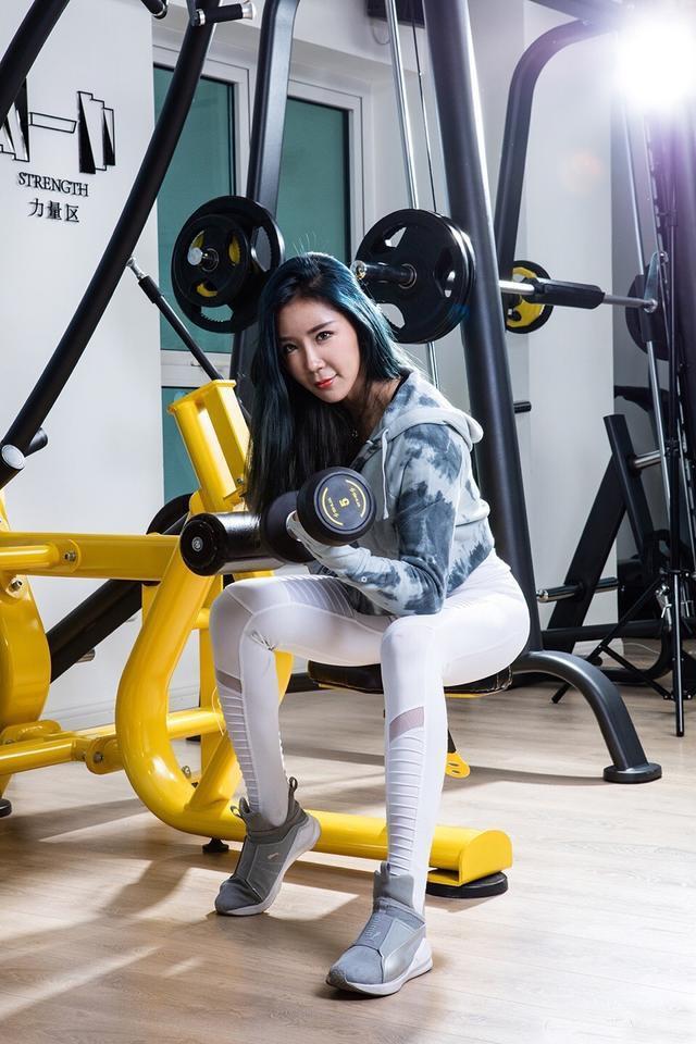 Jiang Liming "China's No. 1 Beautiful Butt", invincible buttocks, 5 moves you can also have a ...