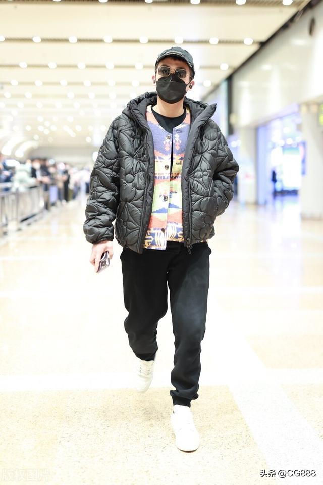 Ouhao appeared at Beijing Airport on March 19, 2023 - iMedia