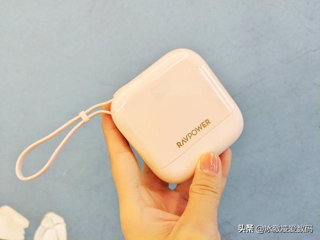 The first power bank in life, RAVPower comes with its own power bank ...