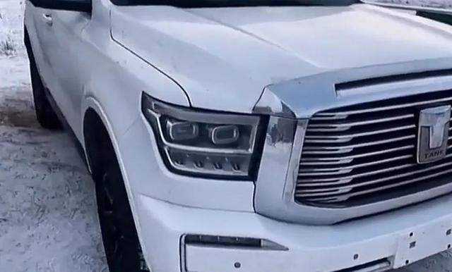 The 2.5-ton tank accelerates from 500 kilometers to 100 kilometers in 7 ...