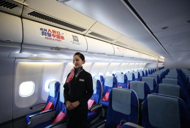 Crying China Eastern Airlines, Boeing 737 grounded - iMedia