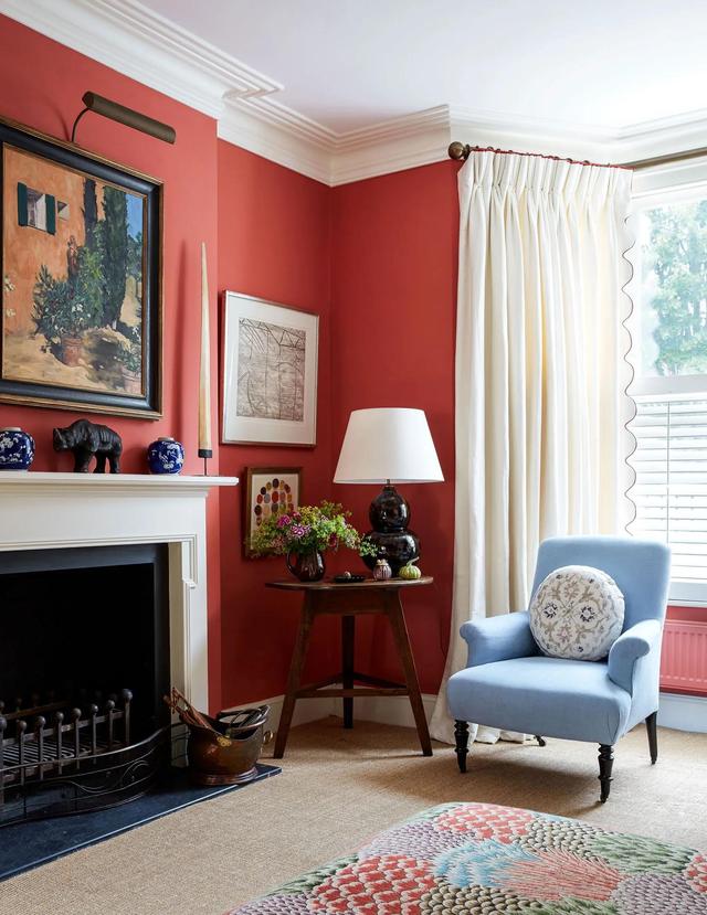 Interior designer Octavia Dickinson's apartment in color - iMedia