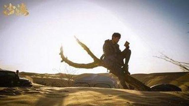 "Sand Sea" Liang Wan finally waited, this time Zhang Rishan rescued her ...