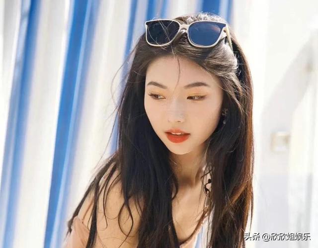 Female star Xu Yunuo - iMedia