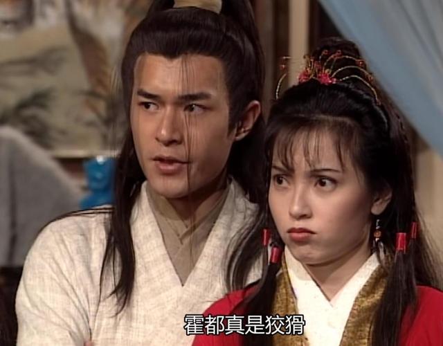 52-year-old "Guo Fu" burns incense in the temple. She still looks like ...