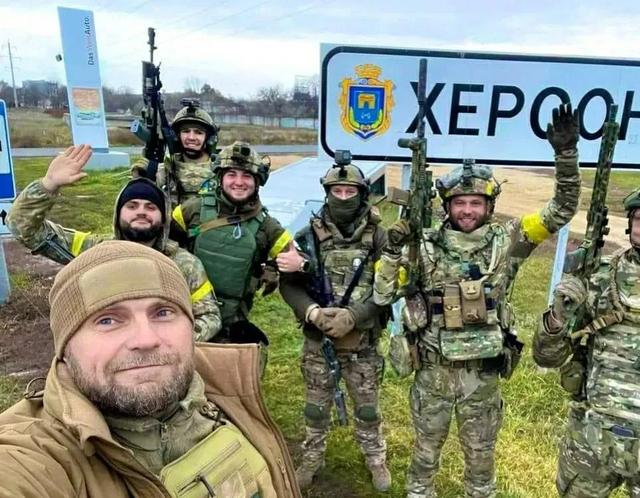 The Russian army occupied Bakhmut, and before they were relieved, 400 ...