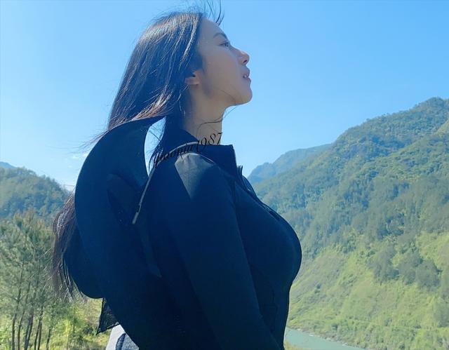 Net red surging Weibo net red pretty girl qiaoniuTT loves fitness, it ...