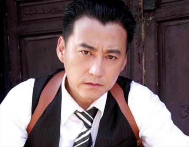 "Workaholic" Liu Xiaofeng: At the age of 40, he married a wife who was ...