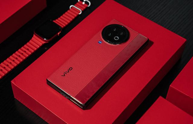 Vivo X Fold2 Huaxia Red Picture Tour is here, it is still a large ...