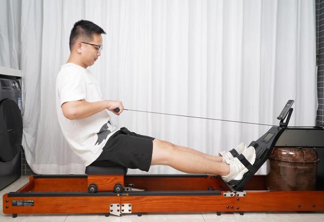 Goldsmiths intelligent water resistance rowing machine evaluation ...