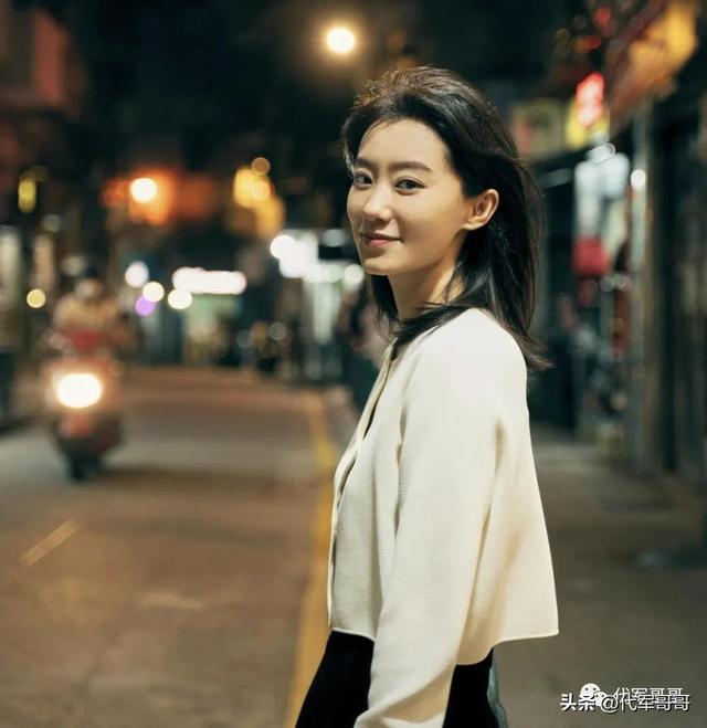 Beautiful actress Zhang Xiaofei: After only one year of being popular, it's gone. Will the two ...