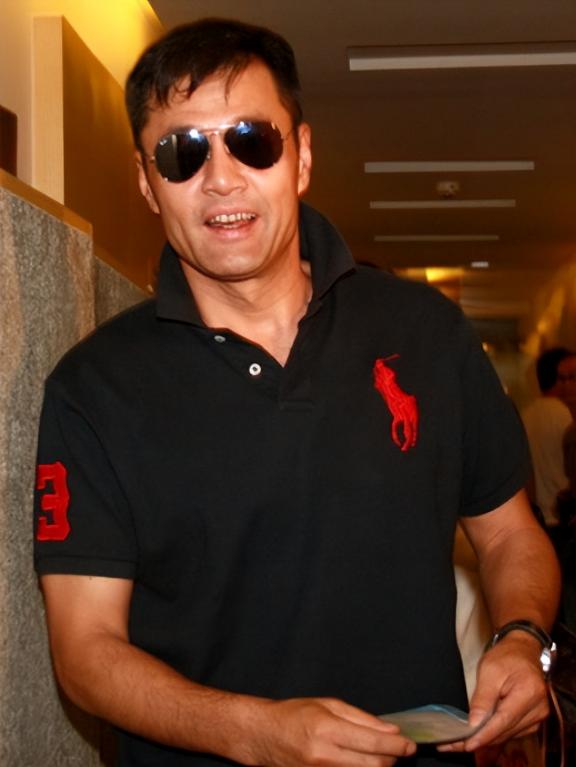 Actor Yu Rongguang: No scandal for 40 years, why did his wife insist on ...