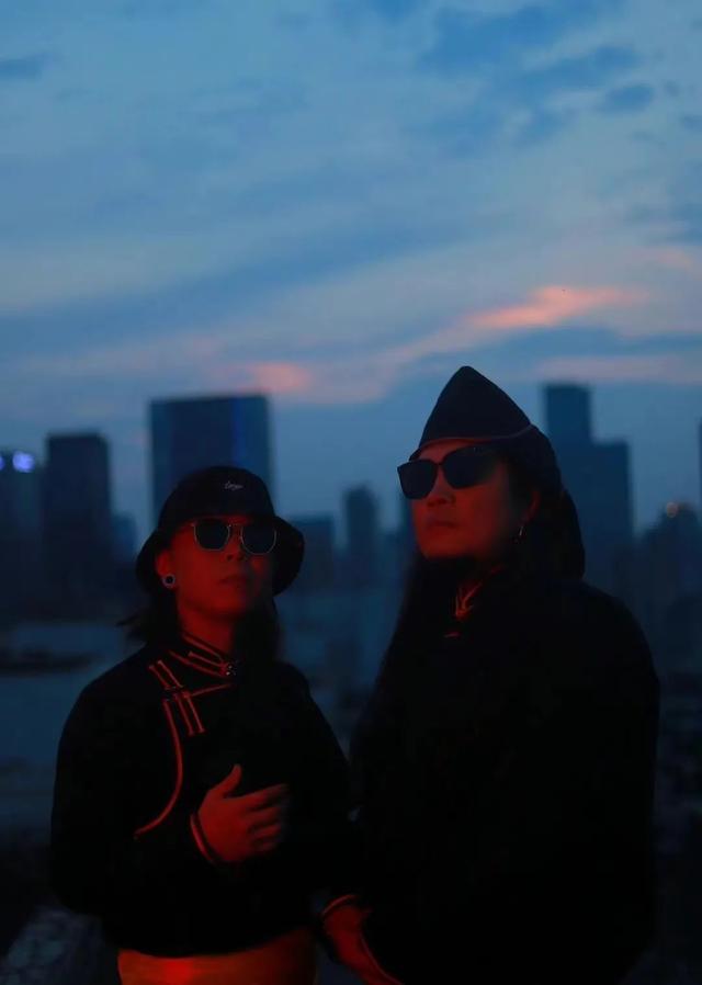 Taiga Band's New Footsteps and Backtrack - iMedia