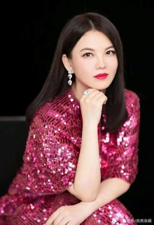 Li Xiang is famous in the entertainment industry for showing off her ...
