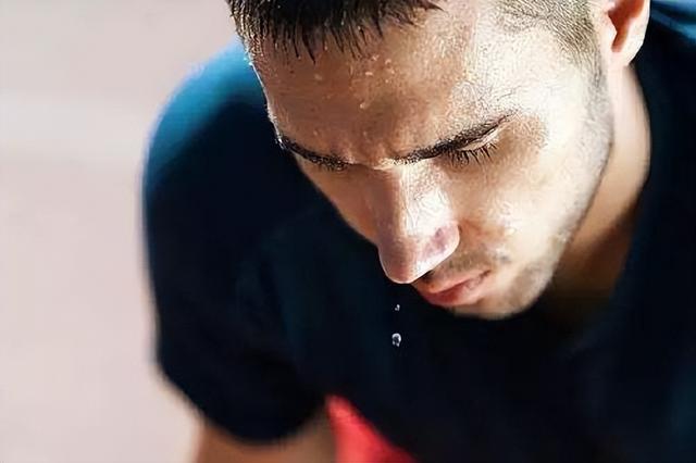 Exhausted, sweaty!A Chinese patent medicine, invigorating qi and ...